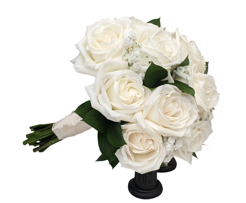 Graceful Rose Clutch Bouquet – Kremp Florist